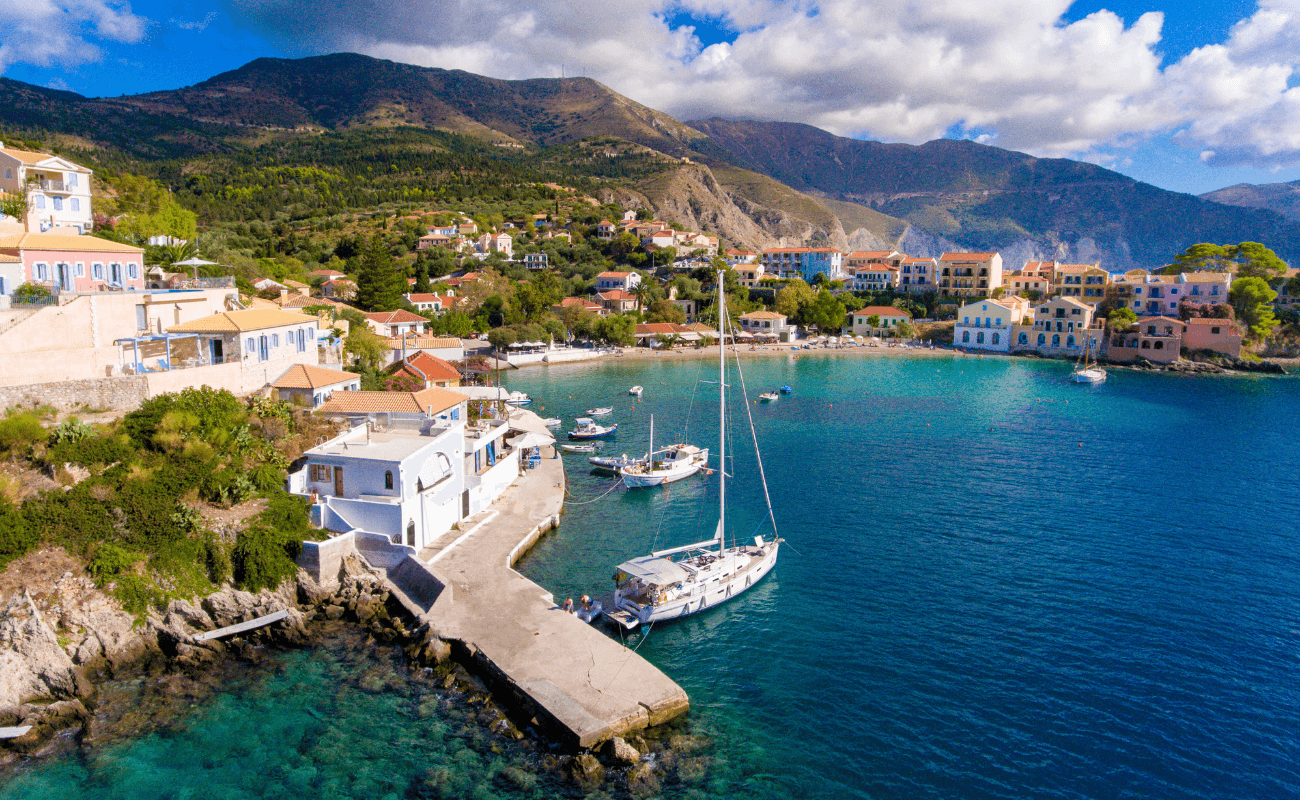 Dónde se ubica la isla de Cefalonia y qué hay para ver en ella