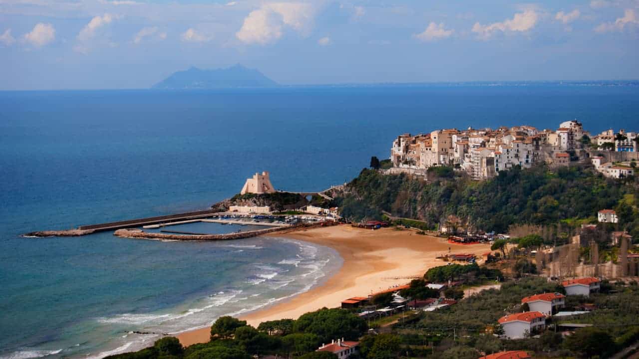 #6 playas cerca de Roma que debes visitar 【Guía Práctica】