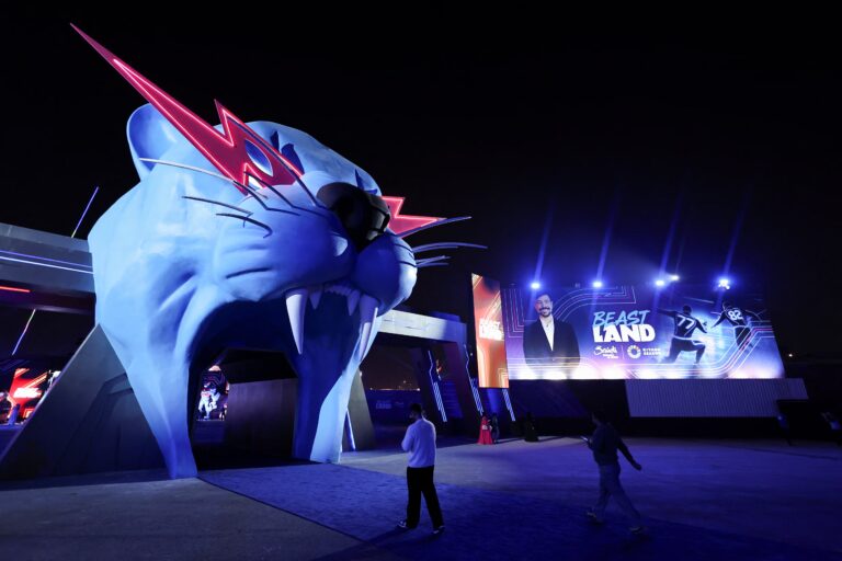 MrBeast inaugura Beast Land: así es el nuevo parque donde los fans ...